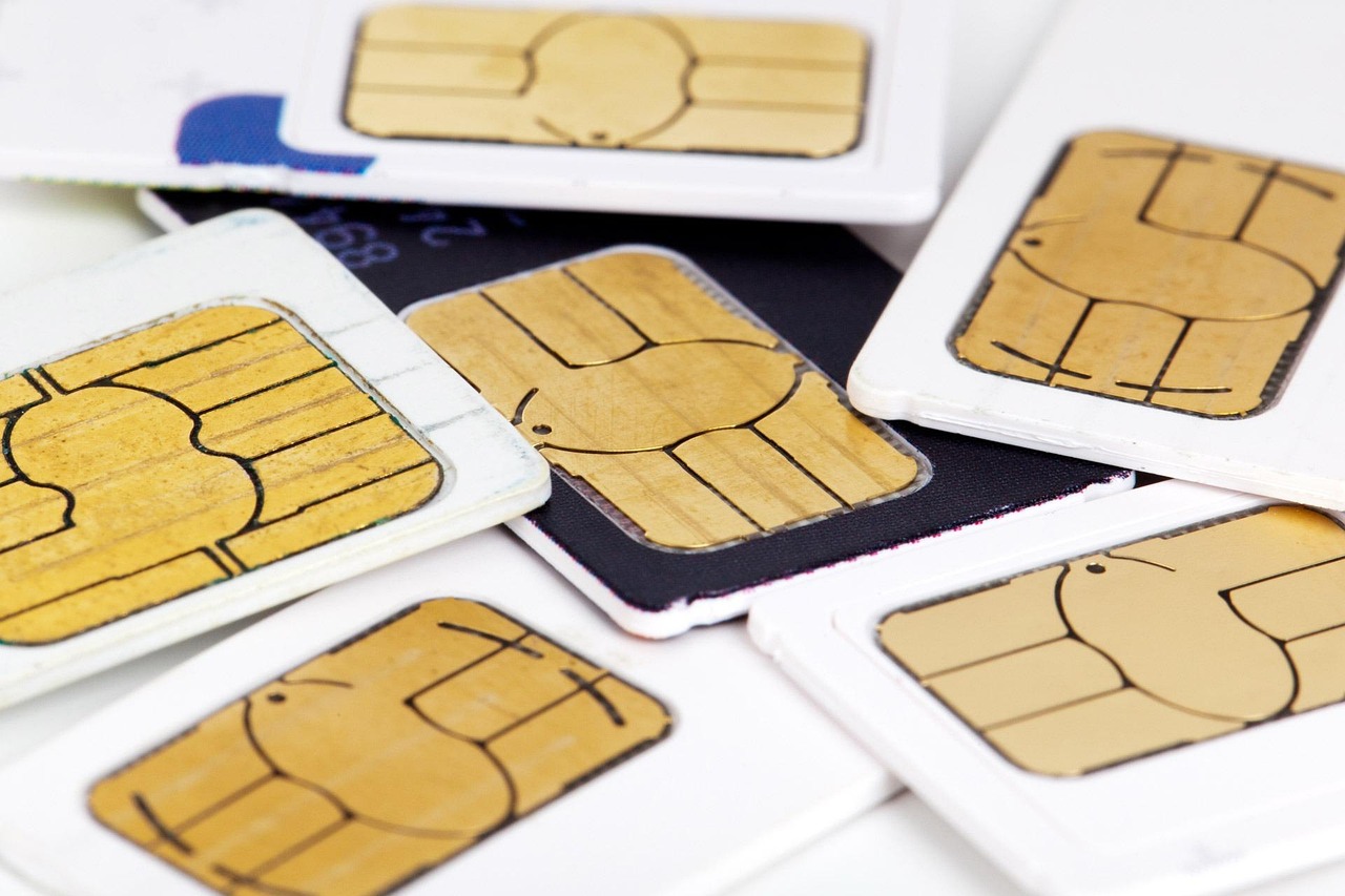 Secret Service Exposes Hidden "SIM Farms" in NYC—What You Need to Know ...